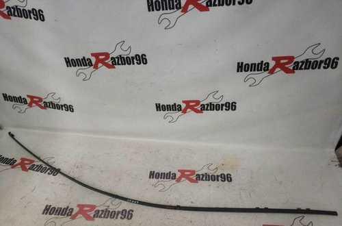 Молдинг на крышу левый Honda Civic 5D 8 FK R18A2