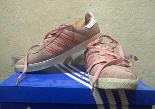 Персиковые кроссовки adidas Originals Gazelle