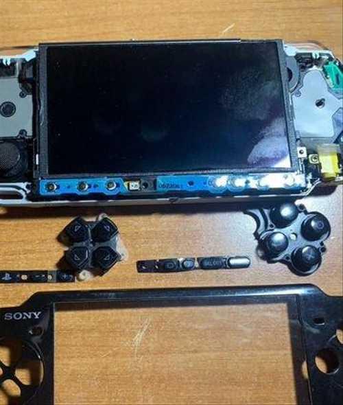 Sony PSP по деталям