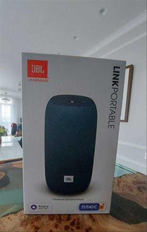 Портативная колонка с Алисой JBL Link Portable Yan