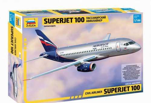 Пассажирский авиалайнер Superjet 100 + краска акри