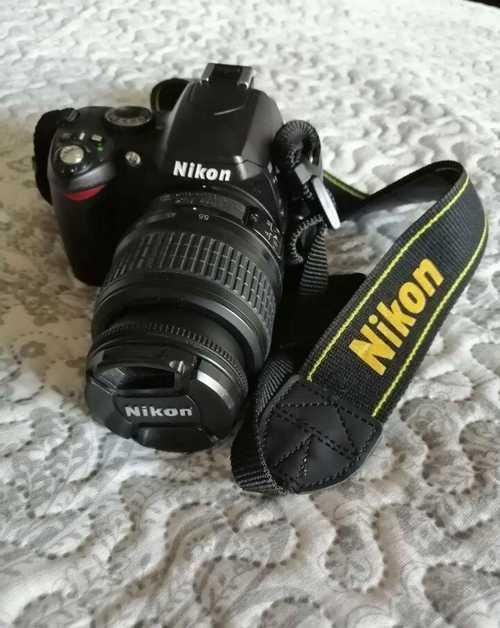 Зеркальный фотоаппарат Nikon D40, action camera Yi