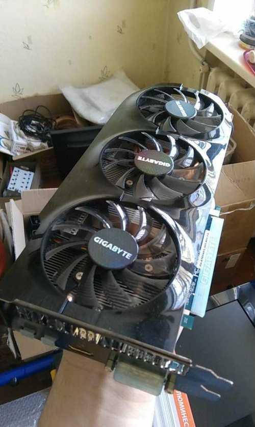 Gigabyte Radeon HD 7950 (R9 380) 3Gb 384 bit