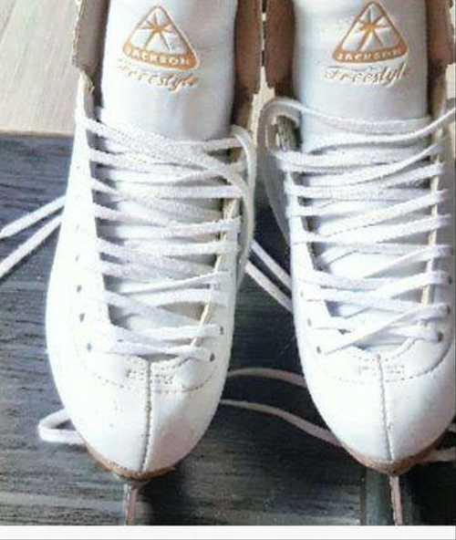 Коньки фигурные