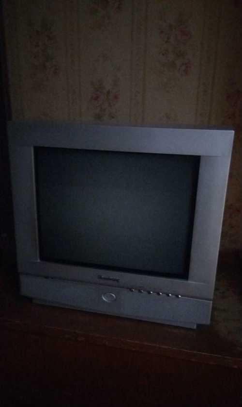 Телевизор Elenberg CTV-1560