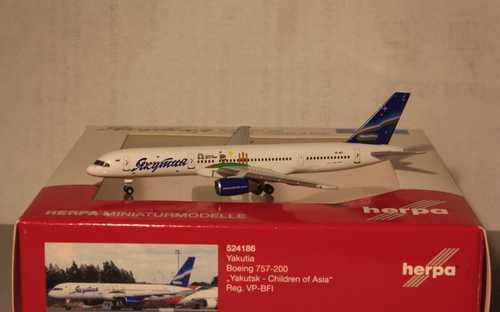Boeing B757 а/к Якутия, Herpa 1/500