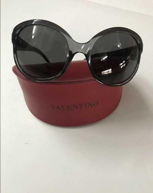 Очки Valentino