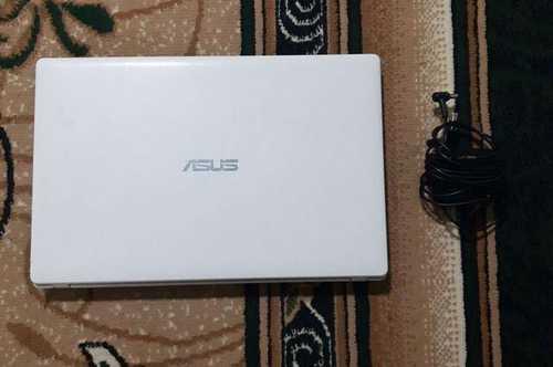 Ноутбук Asus x551c