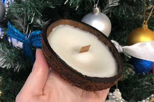 Свеча в кокосе