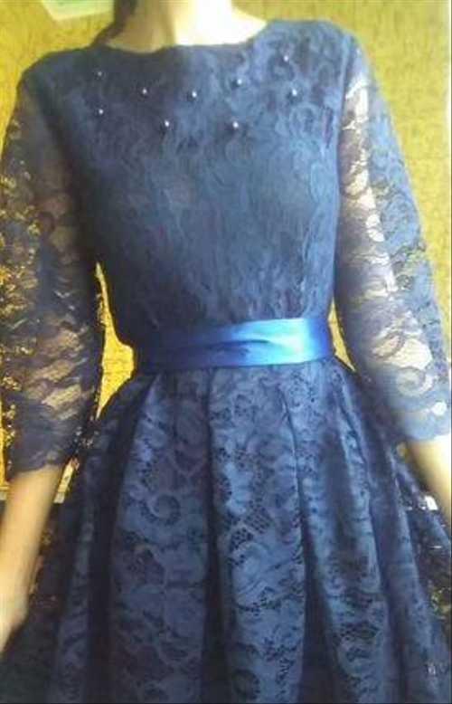 Синее вечернее гипюровое платье на выпускной