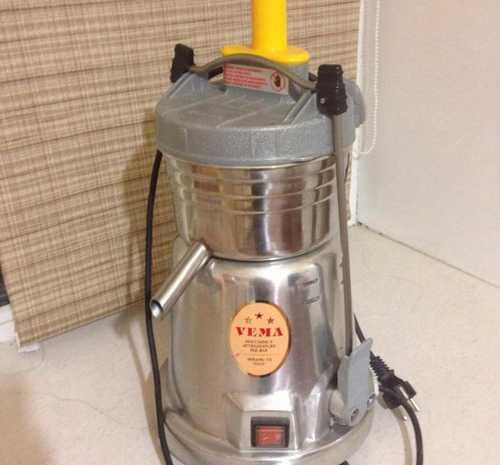 Соковыжималка Vema CE 2083 б/у