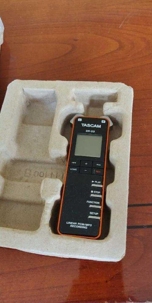 Диктофон с линейным входом tascam DR-03