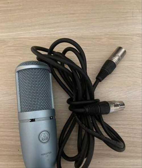 Студийный микрофон akg p120 + XLR