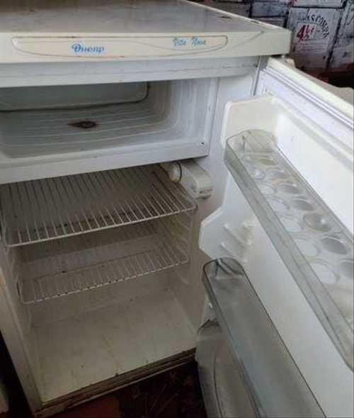 Продам холодильник "Днепр"