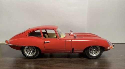 Jaguar Е 1961 1:18 made in italy