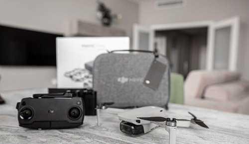 Квадрокоптер DJI Mavic Mini Combo