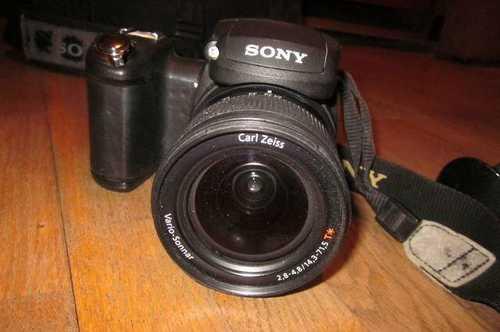 Зеркальный фотоапарат sony R1