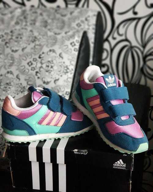 Кроссовки Adidas