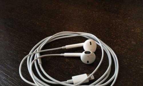 Наушники earpods