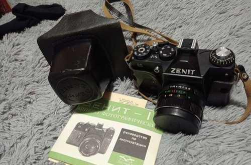 Плёночный фотоаппарат zenith 11
