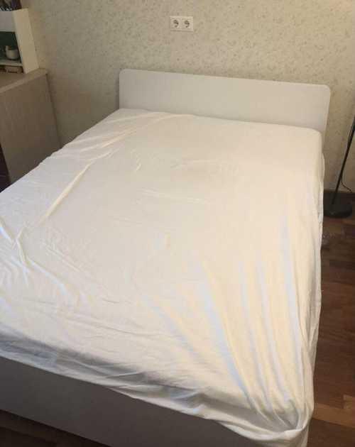 Кровать IKEA 140*200 с матрасом