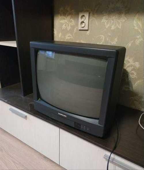 Цветной телевизор samsung б/у в рабочем состоянии