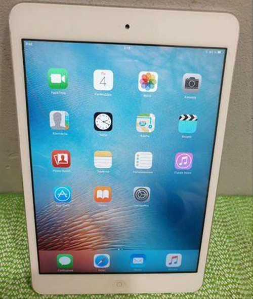 Планшет Apple iPad mini 16Gb Wi-Fi MD531RS/А