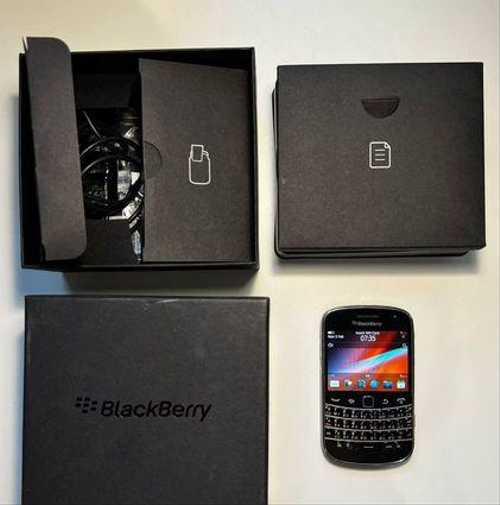 Blackberry bold 9900