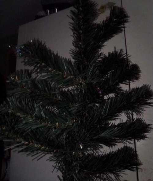 Еловая ветка искусственная