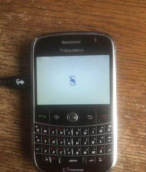 Телефон BlackBerry 9000