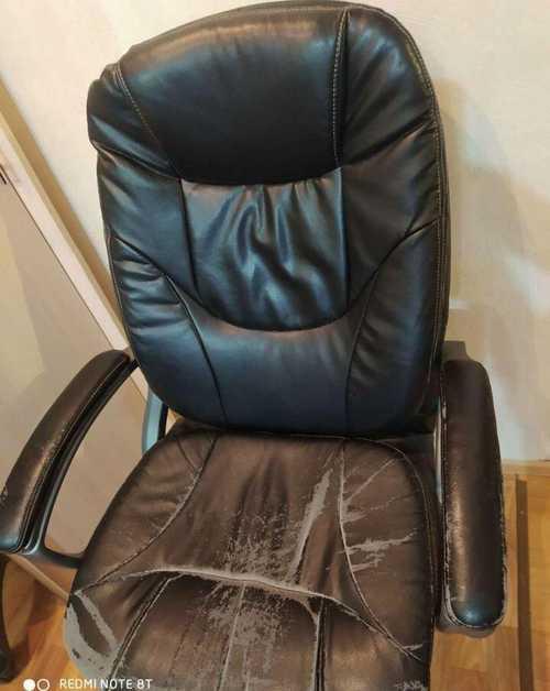 Кожанное кресло компьютерное офисное стул