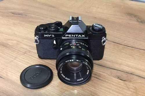 Pentax MV 1 + XR Rikenon 1:2/50mm