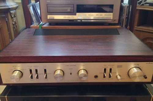 Ламповый предварительный усилитель Luxman CL-34