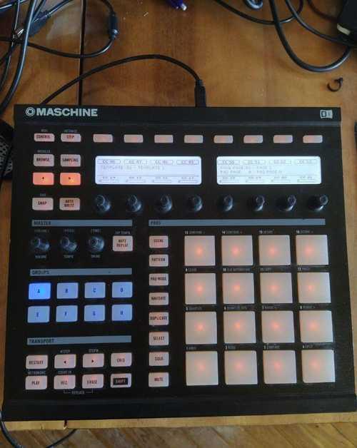 Native instruments maschine mk1