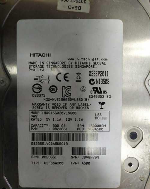 Жесткий диск SAS 300 гб. hitachi hus156030vls600