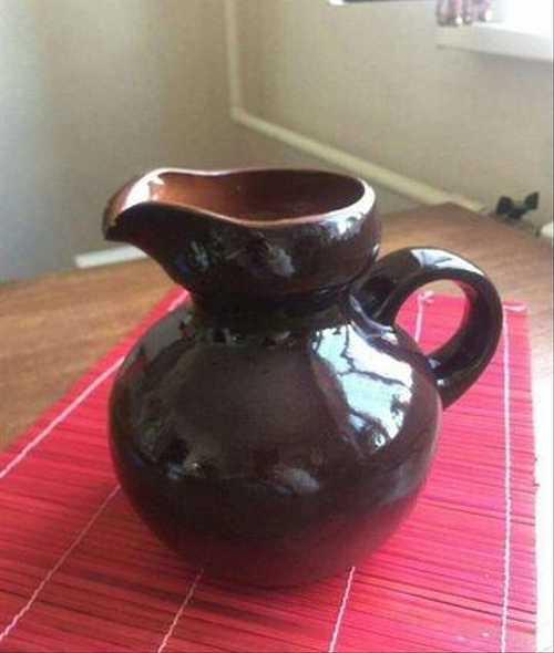 Глиняный кувшин, чайник, ваза