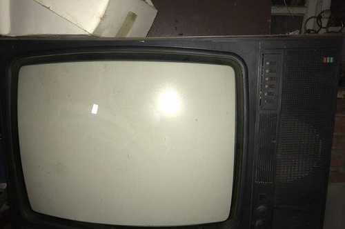 Продам цветной телевизор Фотон 61тц-311Д