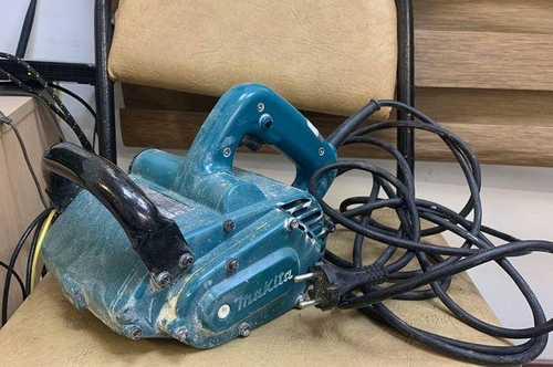 Щеточная шлифмашина Makita 9741