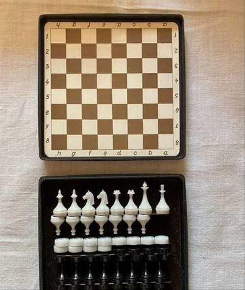 Шахматы, шашки, домино дорожные наборы из СССР