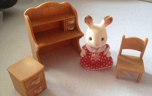 Набор sylvanian families мария за партой