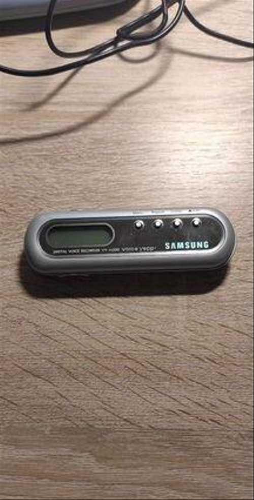 Цифровой диктофон Samsung VY-H200