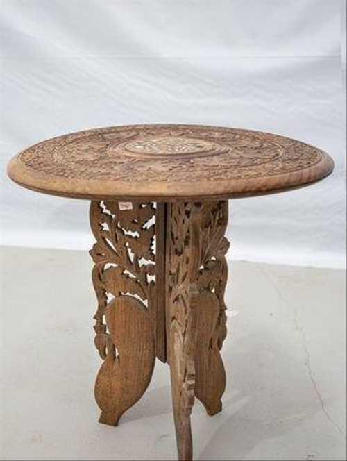 Резной старинный столик-подставка