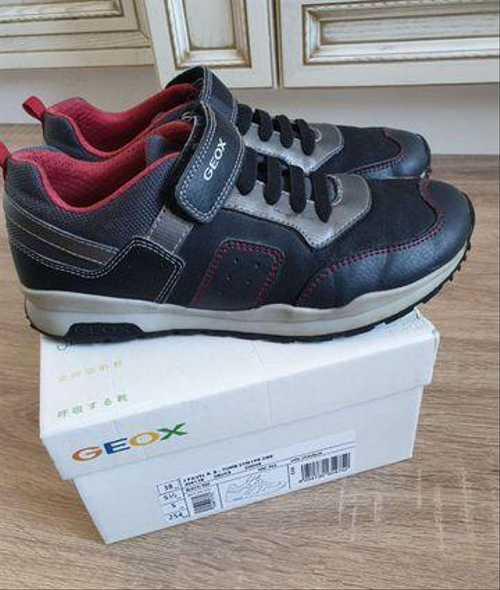 Кроссовки Geox p.38 стелька 250см