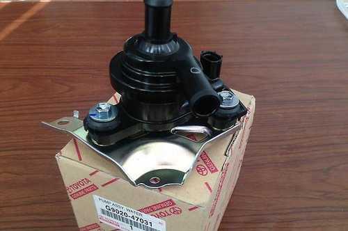 Помпа инвертора toyota prius 1nzfxe 03 G9020-47031