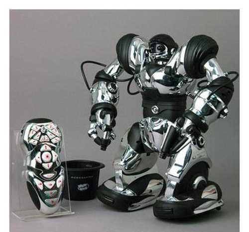 Робот WowWee Robosapien