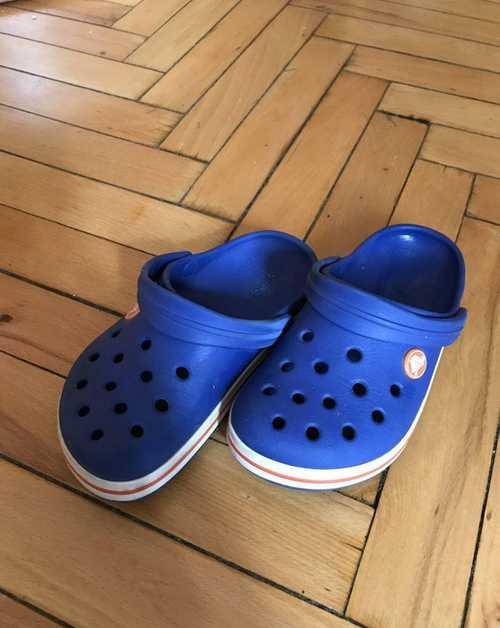 Босоножки Crocs