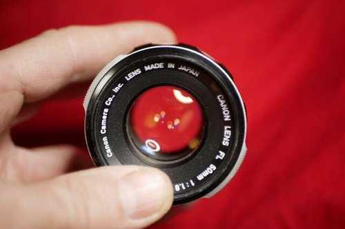 Canon FD canon lens FL 50mm f1,8 светлый полтоситк