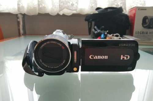Видеокамера Canon legria HF200 (на запчасти)
