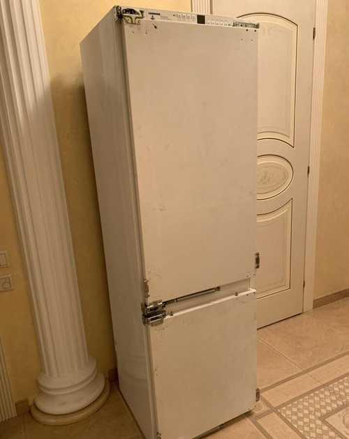 Холодильник встраиваемый Liebherr icbn 3056
