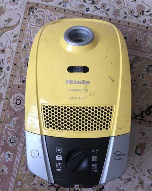 Пылесос Miele Compact C2